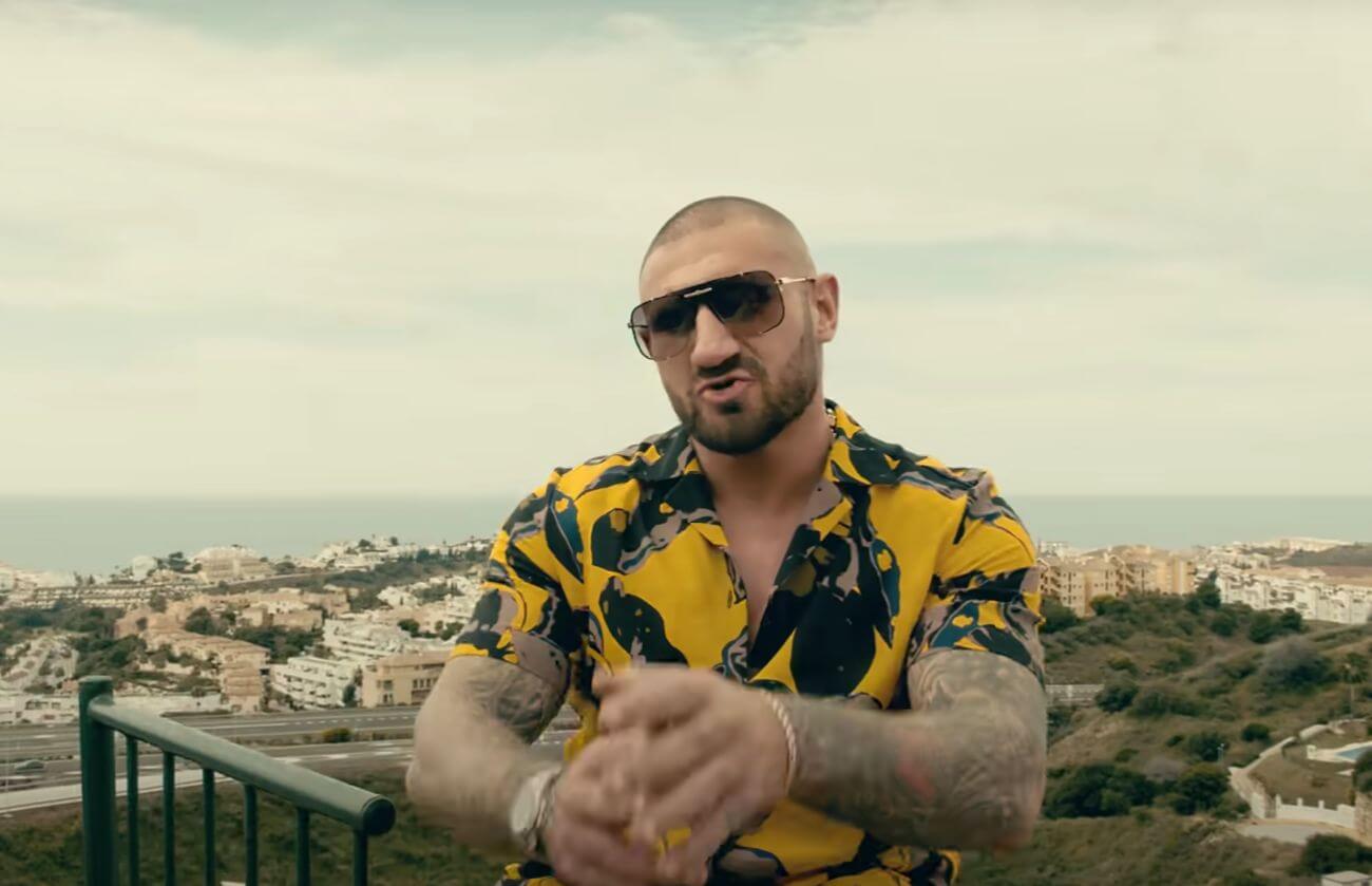 Kizo – wzrost: Czy znasz tę tajemnicę polskiego rapera? | Plotuś